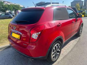 Red SsangYong Korando 2016 in Marijampole, with an engine capacity of 2.16 L and mileage of 130 thousand km for 3999 €, photo 23 on AUTOMOTO.COM.LV