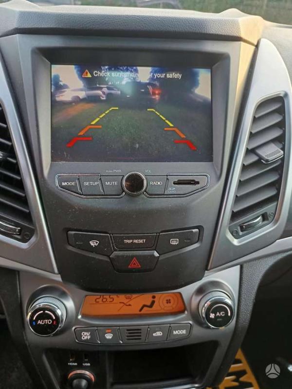 Sarkans SsangYong Korando 2016 Marijampole, ar dzinēja tilpumu 2.16 L un nobraukumu 130 tūkst. km par 4799 €, foto 3 vietnē AUTOMOTO.COM.LV