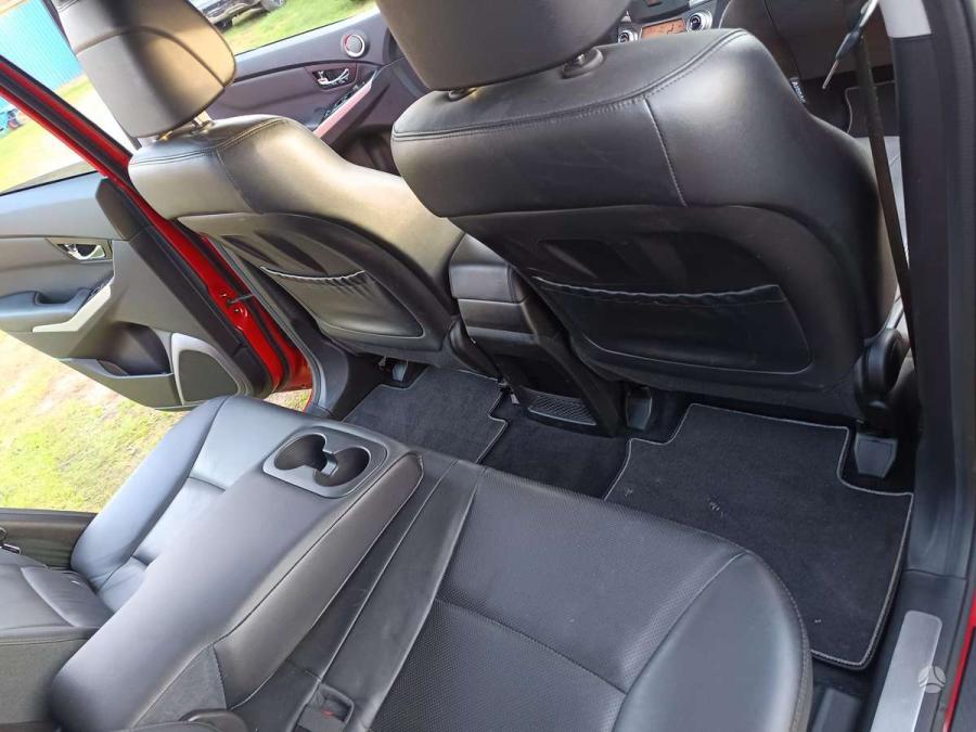 Sarkans SsangYong Korando 2016 Marijampole, ar dzinēja tilpumu 2.16 L un nobraukumu 130 tūkst. km par 4799 €, foto 27 vietnē AUTOMOTO.COM.LV