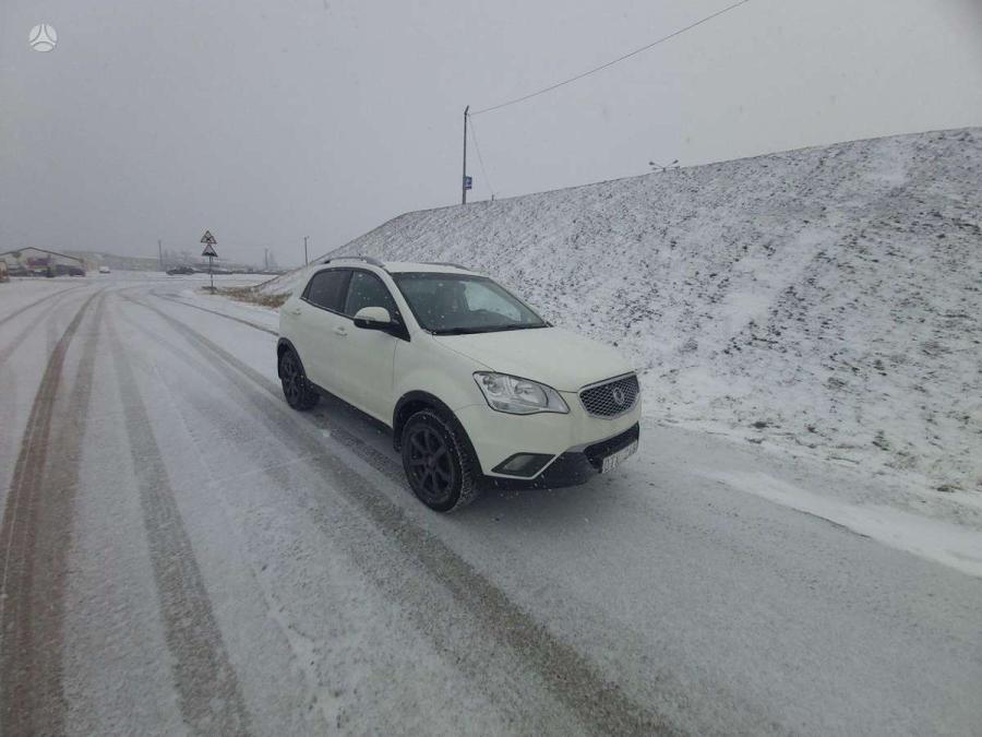 Balts SsangYong Korando 2012 Viļņa, ar dzinēja tilpumu 2.00 L un nobraukumu 145 tūkst. km par 4250 €, foto 6 vietnē AUTOMOTO.COM.LV