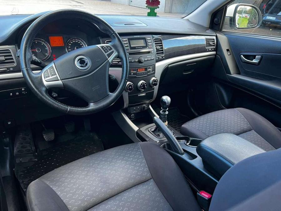 Balts SsangYong Korando 2012 Viļņa, ar dzinēja tilpumu 2.00 L un nobraukumu 145 tūkst. km par 4250 €, foto 9 vietnē AUTOMOTO.COM.LV