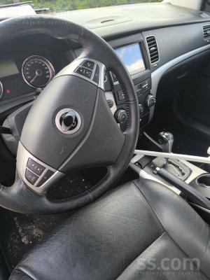 White SsangYong Korando 2012 in Daugavpils, with an engine capacity of 2.00 L and mileage of 144 thousand km for 7300 €, photo 12 on AUTOMOTO.COM.LV