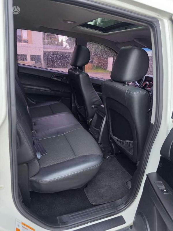 Balts SsangYong Korando 2013 Viļņa, ar dzinēja tilpumu 2.00 L un nobraukumu 234 tūkst. km par 5000 €, foto 7 vietnē AUTOMOTO.COM.LV