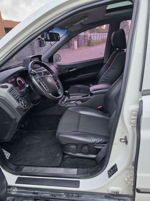 Balts SsangYong Korando 2013 Viļņa, ar dzinēja tilpumu 2.00 L un nobraukumu 234 tūkst. km par 5000 €, foto 9 vietnē AUTOMOTO.COM.LV