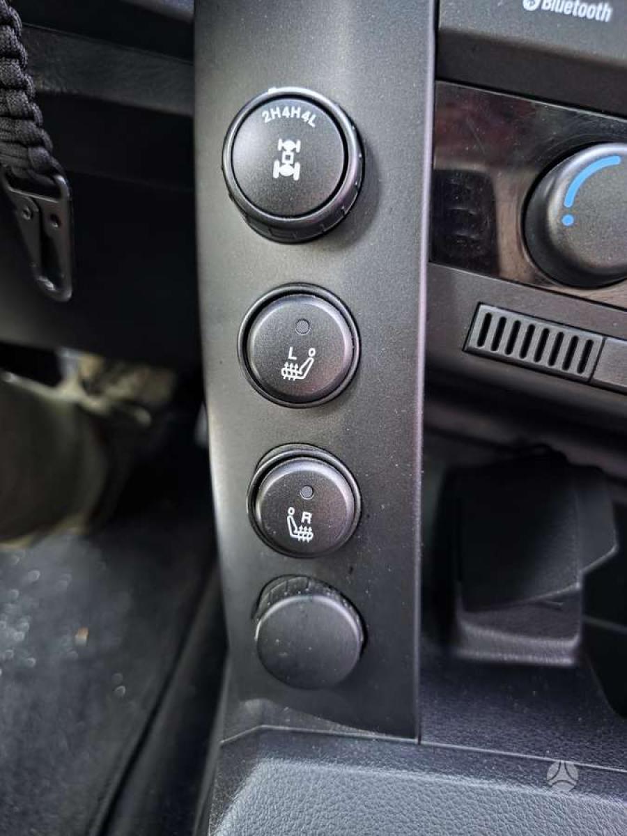 Balts SsangYong Korando 2013 Viļņa, ar dzinēja tilpumu 2.00 L un nobraukumu 234 tūkst. km par 5000 €, foto 14 vietnē AUTOMOTO.COM.LV