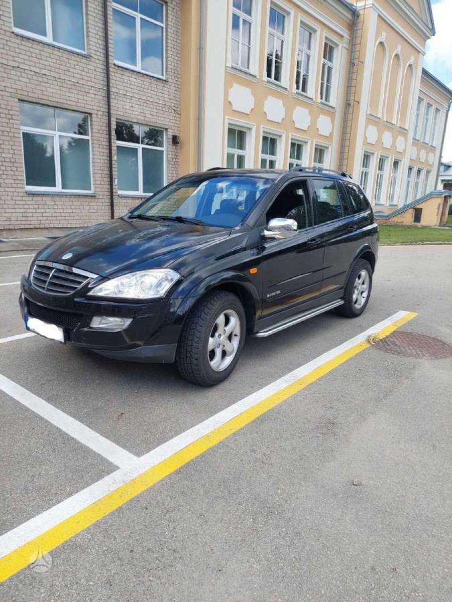 Black SsangYong Kyron 2008 in Marijampole, with an engine capacity of 2.20 L and mileage of 180 thousand km for 2400 €, photo 1 on AUTOMOTO.COM.LV