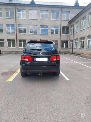 Black SsangYong Kyron 2008 in Marijampole, with an engine capacity of 2.20 L and mileage of 180 thousand km for 2400 €, photo 10 on AUTOMOTO.COM.LV