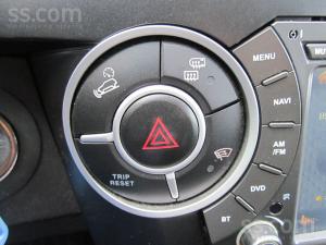 Black SsangYong Kyron 2009 in Riga, with an engine capacity of 2.70 L and mileage of 141 thousand km for 2350 €, photo 12 on AUTOMOTO.COM.LV