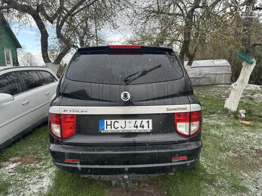 SsangYong Kyron 2004 Kalvarija, ar dzinēja tilpumu 2.00 L un nobraukumu 350 tūkst. km par 1500 €, foto 5 vietnē AUTOMOTO.COM.LV