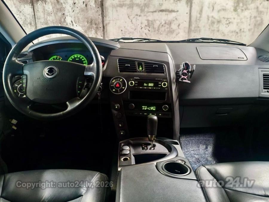 Grey SsangYong Kyron 2006 in Tallinn, with an engine capacity of 2.00 L and mileage of 58 thousand km for 4995 €, photo 6 on AUTOMOTO.COM.LV