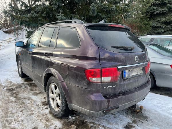 Violet SsangYong Kyron 2009 in Vilnius, with an engine capacity of 2.70 L and mileage of 228 thousand km for 2950 €, photo 2 on AUTOMOTO.COM.LV