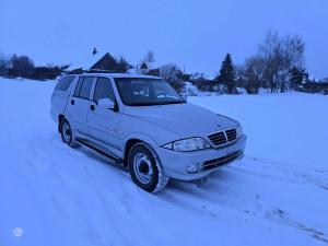 Grey SsangYong Musso 2005 in Ukmerge, with an engine capacity of 2.90 L and mileage of 248 thousand km for 2850 €, photo  on AUTOMOTO.COM.LV