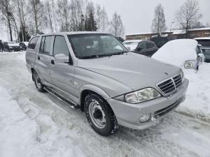 Grey SsangYong Musso 2005 in Ukmerge, with an engine capacity of 2.90 L and mileage of 248 thousand km for 2450 €, photo 4 on AUTOMOTO.COM.LV
