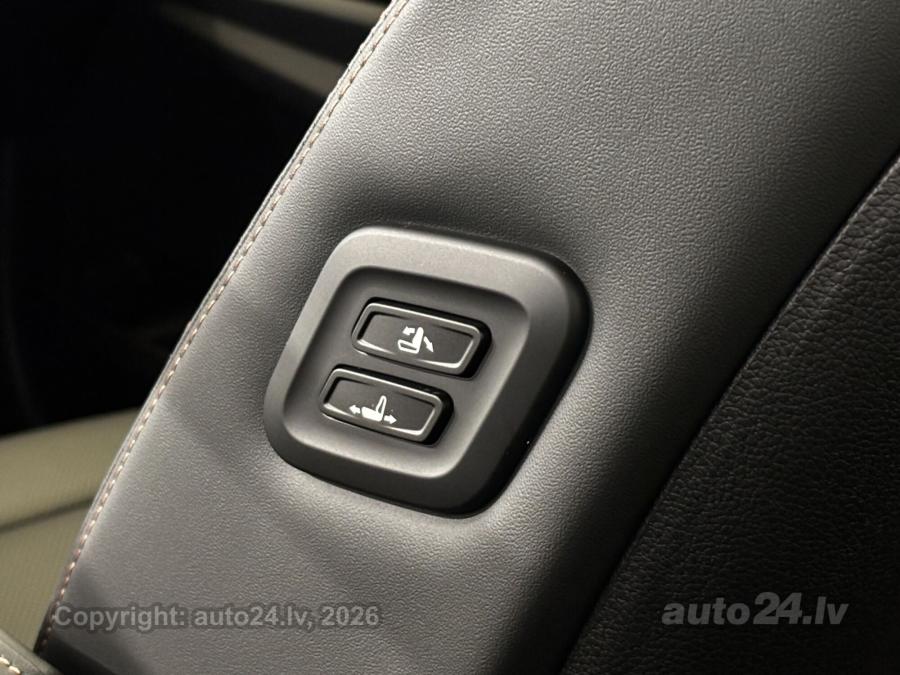 White SsangYong Musso 2026 in Tallinn, with an engine capacity of 0.00 L and mileage of 10 thousand km for 48900 €, photo 15 on AUTOMOTO.COM.LV