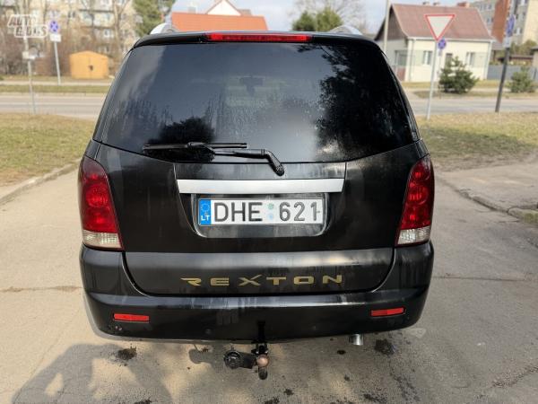 Melns SsangYong Rexton 2004 Kauņa, ar dzinēja tilpumu 2.70 L un nobraukumu 202 tūkst. km par 2550 €, foto 10 vietnē AUTOMOTO.COM.LV