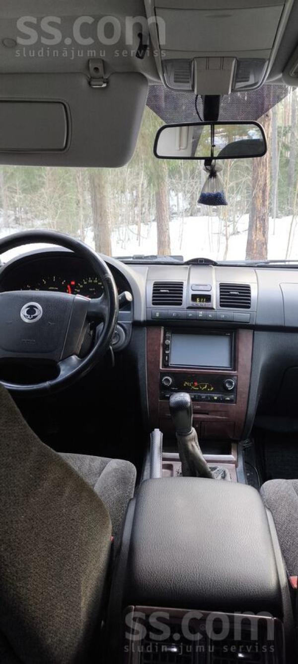 Black SsangYong Rexton 2004 in Rezekne, with an engine capacity of 2.70 L and mileage of 292 thousand km for 2300 €, photo 10 on AUTOMOTO.COM.LV
