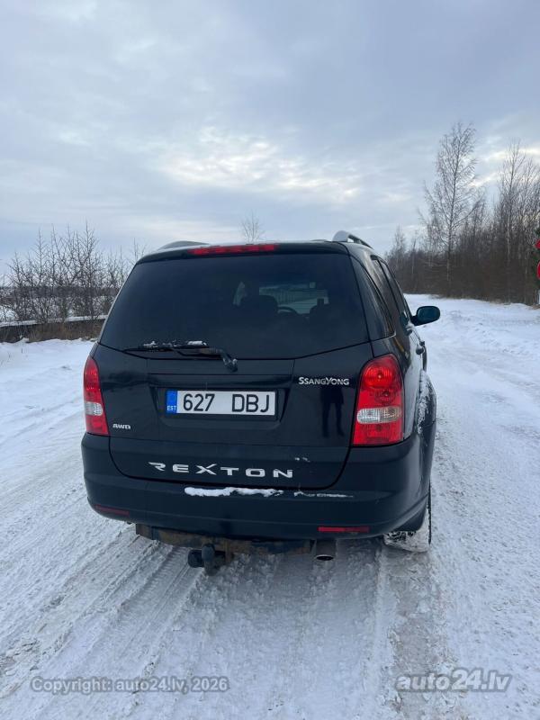 Black SsangYong Rexton 2007 in Tallinn, with an engine capacity of 2.70 L and mileage of 226 thousand km for 3499 €, photo 4 on AUTOMOTO.COM.LV