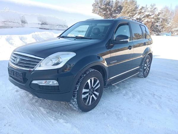Melns SsangYong Rexton 2013 Utena, ar dzinēja tilpumu 2.00 L un nobraukumu 302 tūkst. km par 5650 €, foto 1 vietnē AUTOMOTO.COM.LV