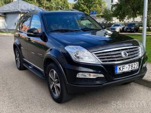 Melns SsangYong Rexton 2016 Rīga, ar dzinēja tilpumu 2.00 L un nobraukumu 62 tūkst. km par 9450 €, foto 3 vietnē AUTOMOTO.COM.LV