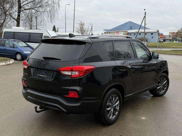 Melns SsangYong Rexton 2018 Rokiškis, ar dzinēja tilpumu 2.20 L un nobraukumu 142 tūkst. km par 10900 €, foto 3 vietnē AUTOMOTO.COM.LV