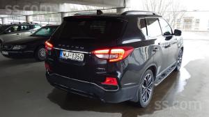 Black SsangYong Rexton 2019 in Riga, with an engine capacity of 2.20 L and mileage of 85 thousand km for 19000 €, photo 4 on AUTOMOTO.COM.LV