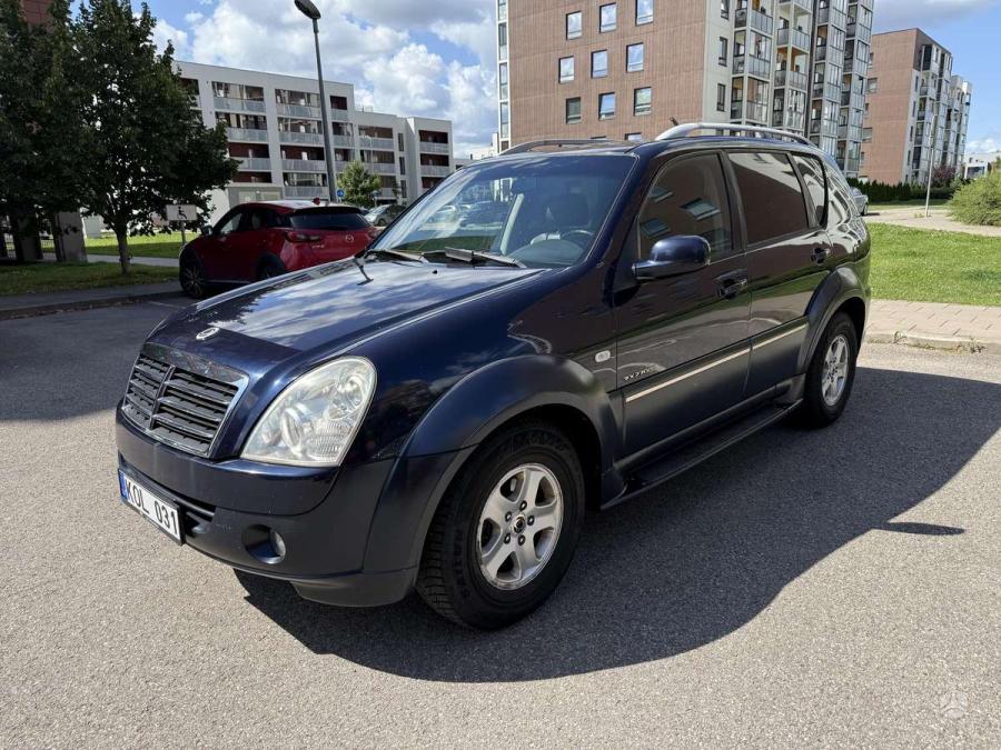 Zils SsangYong Rexton 2007 Viļņa, ar dzinēja tilpumu 2.70 L un nobraukumu 230 tūkst. km par 1950 €, foto 1 vietnē AUTOMOTO.COM.LV