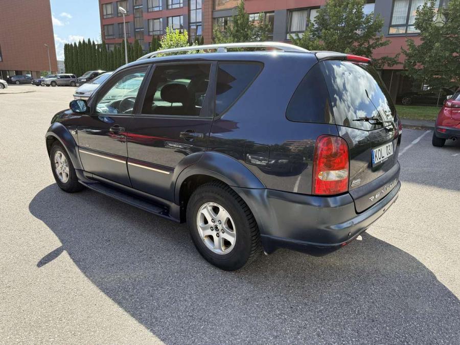 Zils SsangYong Rexton 2007 Viļņa, ar dzinēja tilpumu 2.70 L un nobraukumu 230 tūkst. km par 1950 €, foto 5 vietnē AUTOMOTO.COM.LV