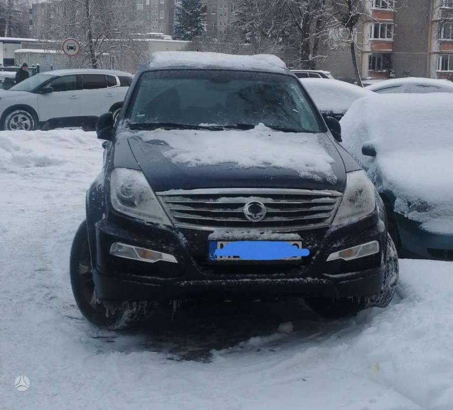 Zils SsangYong Rexton 2016 Kauņa, ar dzinēja tilpumu 2.16 L un nobraukumu 310 tūkst. km par 5999 €, foto 2 vietnē AUTOMOTO.COM.LV