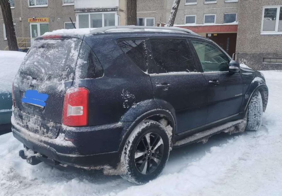 Zils SsangYong Rexton 2016 Kauņa, ar dzinēja tilpumu 2.16 L un nobraukumu 310 tūkst. km par 5999 €, foto 3 vietnē AUTOMOTO.COM.LV
