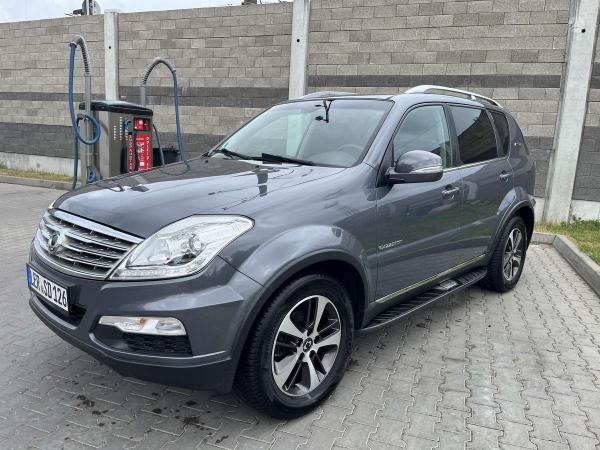 Zils SsangYong Rexton 2016 Viļņa, ar dzinēja tilpumu 2.20 L un nobraukumu 150 tūkst. km par 6999 €, foto 1 vietnē AUTOMOTO.COM.LV