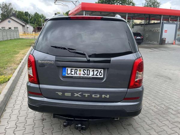 Zils SsangYong Rexton 2016 Viļņa, ar dzinēja tilpumu 2.20 L un nobraukumu 150 tūkst. km par 6999 €, foto 4 vietnē AUTOMOTO.COM.LV