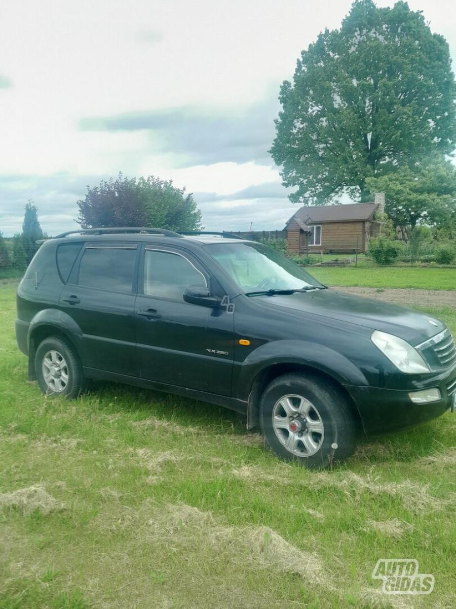 SsangYong Rexton 2002 Širvintos, ar dzinēja tilpumu 2.90 L un nobraukumu 190 tūkst. km par 1500 €, foto 4 vietnē AUTOMOTO.COM.LV