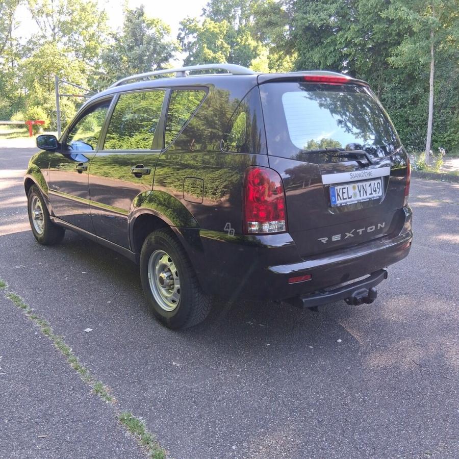 SsangYong Rexton 2005 Viļņa, ar dzinēja tilpumu 2.90 L un nobraukumu 186 tūkst. km par 2999 €, foto 5 vietnē AUTOMOTO.COM.LV