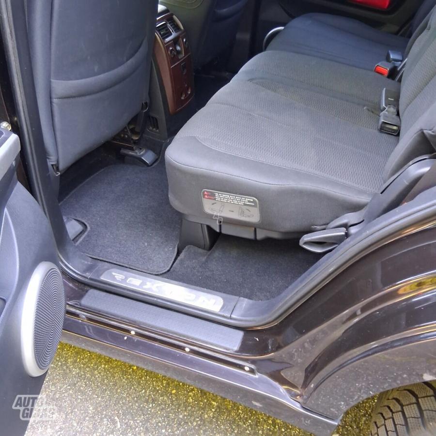 SsangYong Rexton 2005 Viļņa, ar dzinēja tilpumu 2.90 L un nobraukumu 186 tūkst. km par 2999 €, foto 13 vietnē AUTOMOTO.COM.LV