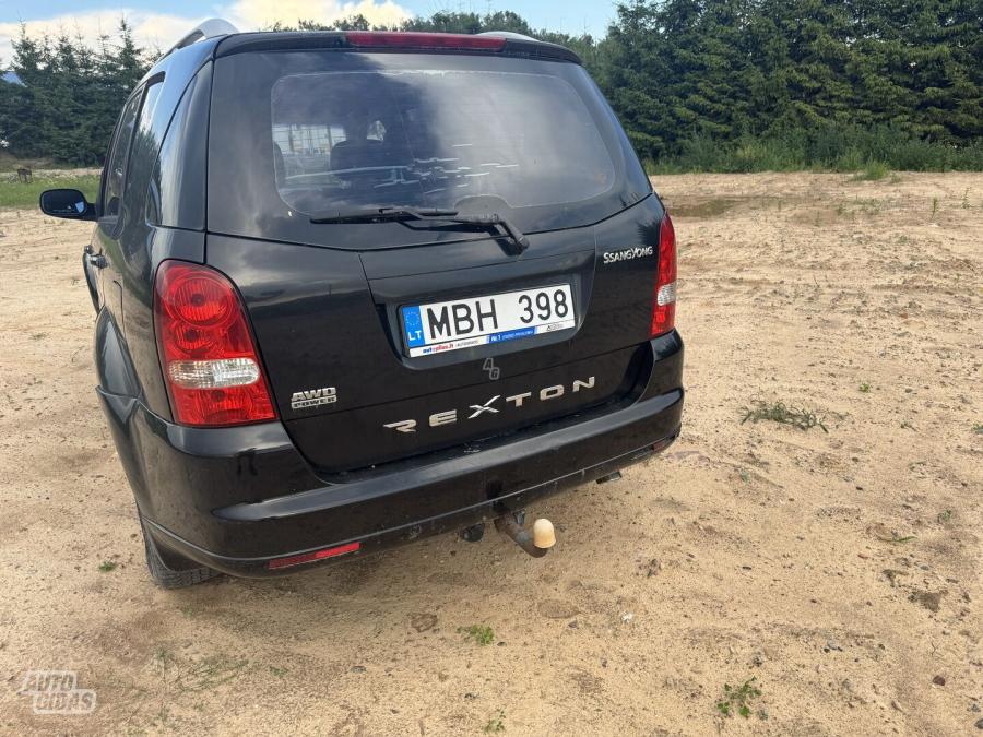 SsangYong Rexton 2008 in Vilnius, with an engine capacity of 2.70 L and mileage of 212 thousand km for 3450 €, photo 9 on AUTOMOTO.COM.LV