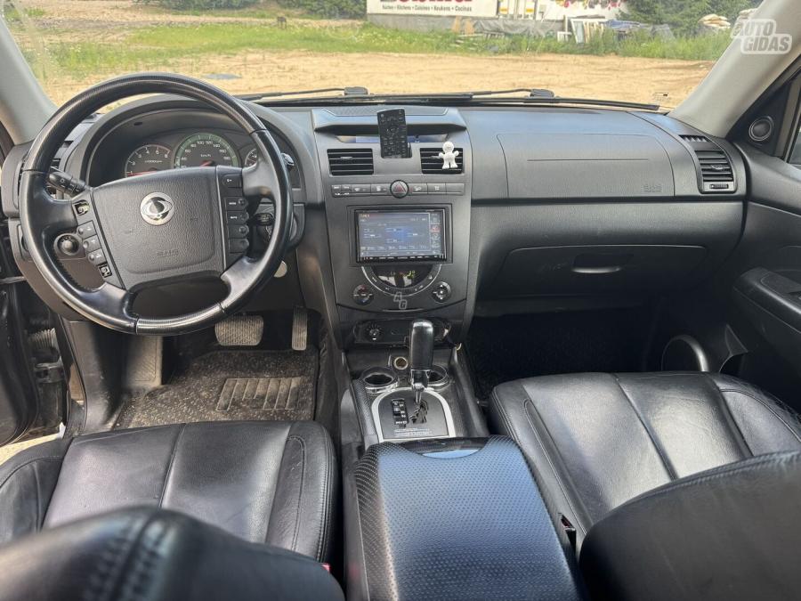 SsangYong Rexton 2008 in Vilnius, with an engine capacity of 2.70 L and mileage of 212 thousand km for 3450 €, photo 12 on AUTOMOTO.COM.LV