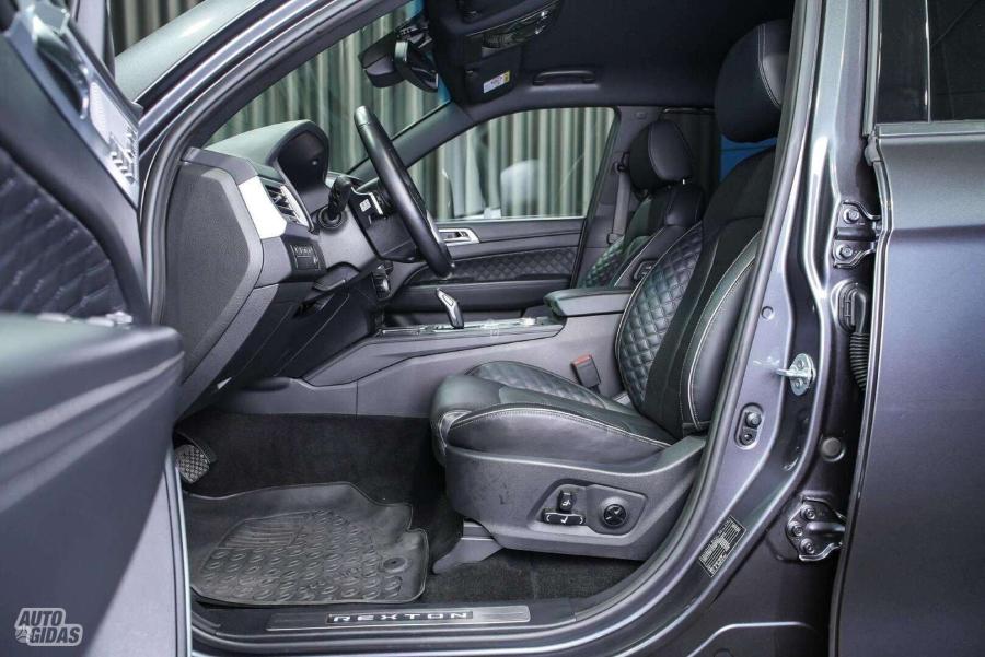SsangYong Rexton 2021 Marijampole, ar dzinēja tilpumu 2.20 L un nobraukumu 75 tūkst. km par 28250 €, foto 24 vietnē AUTOMOTO.COM.LV