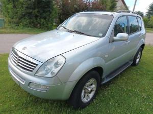 Pelēks SsangYong Rexton 2005 Kauņa, ar dzinēja tilpumu 2.70 L un nobraukumu 215 tūkst. km par 2600 €, foto  vietnē AUTOMOTO.COM.LV