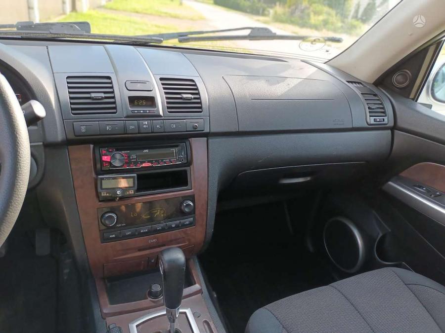 Pelēks SsangYong Rexton 2005 Kauņa, ar dzinēja tilpumu 2.70 L un nobraukumu 215 tūkst. km par 2600 €, foto 8 vietnē AUTOMOTO.COM.LV