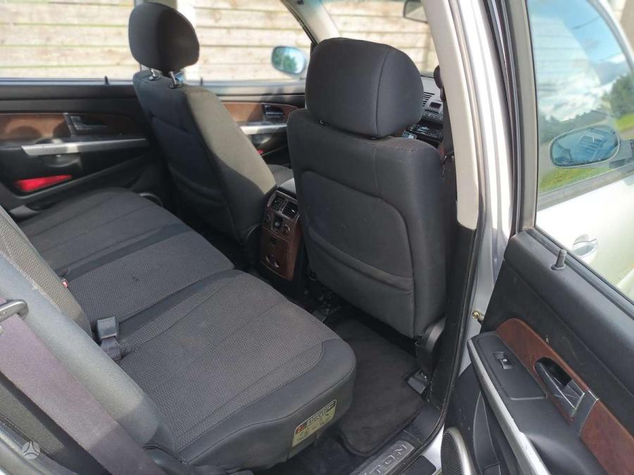 Pelēks SsangYong Rexton 2005 Kauņa, ar dzinēja tilpumu 2.70 L un nobraukumu 215 tūkst. km par 2600 €, foto 15 vietnē AUTOMOTO.COM.LV