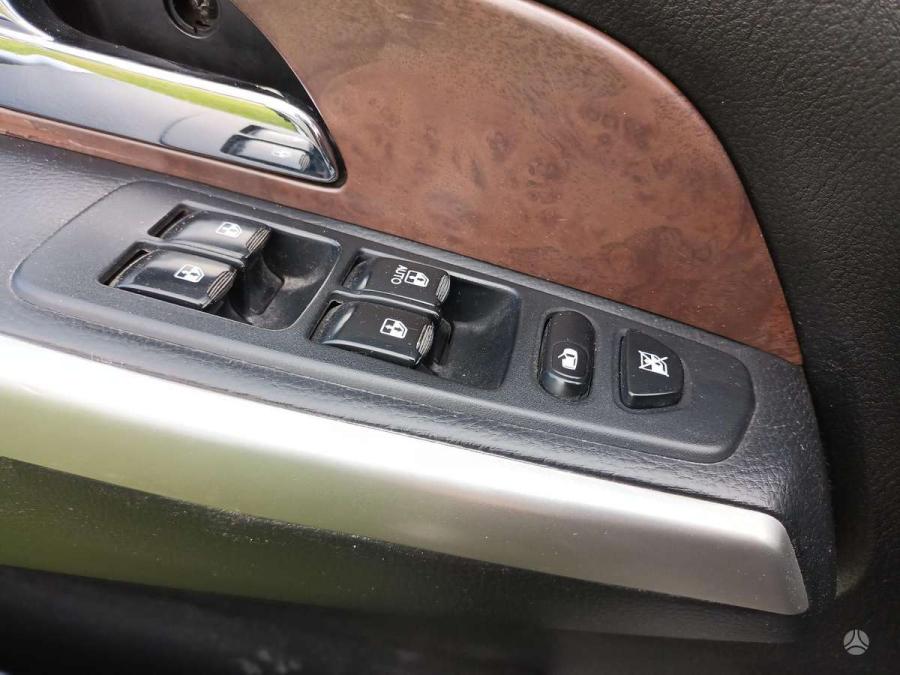 Pelēks SsangYong Rexton 2005 Kauņa, ar dzinēja tilpumu 2.70 L un nobraukumu 215 tūkst. km par 2600 €, foto 17 vietnē AUTOMOTO.COM.LV