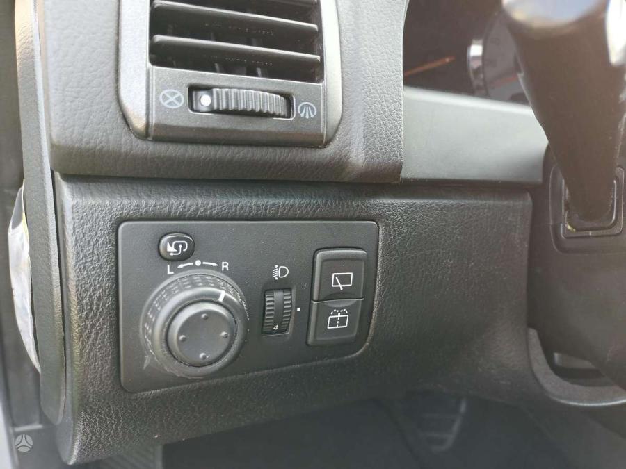 Pelēks SsangYong Rexton 2005 Kauņa, ar dzinēja tilpumu 2.70 L un nobraukumu 215 tūkst. km par 2600 €, foto 18 vietnē AUTOMOTO.COM.LV
