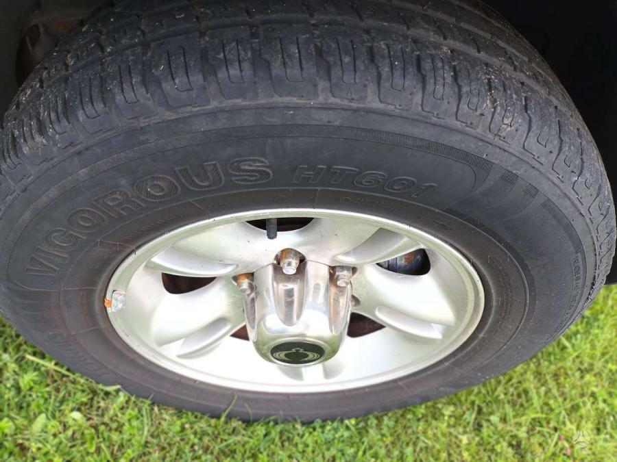 Pelēks SsangYong Rexton 2005 Kauņa, ar dzinēja tilpumu 2.70 L un nobraukumu 215 tūkst. km par 2600 €, foto 19 vietnē AUTOMOTO.COM.LV