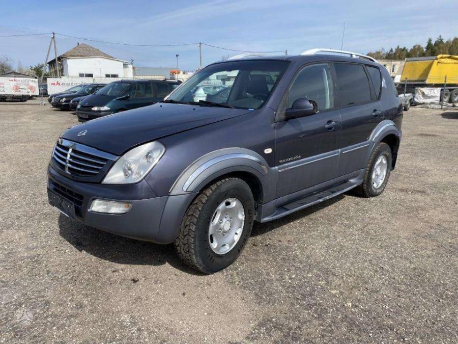Pelēks SsangYong Rexton 2006 Radviliškis, ar dzinēja tilpumu 2.70 L un nobraukumu 229 tūkst. km par 2359 €, foto 1 vietnē AUTOMOTO.COM.LV