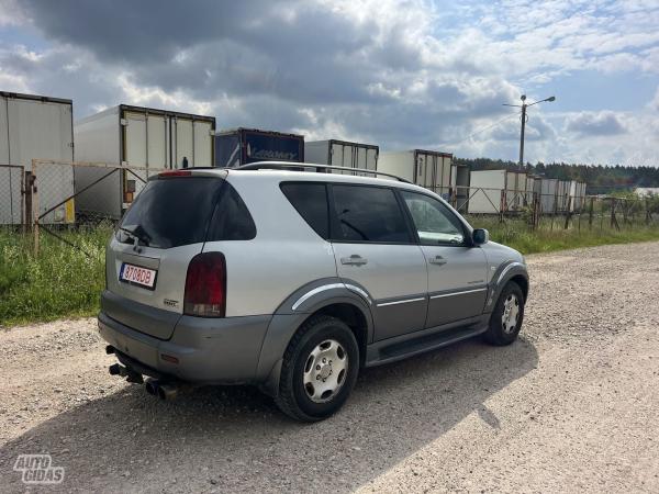 Grey SsangYong Rexton 2006 in Vilnius, with an engine capacity of 2.70 L and mileage of 370 thousand km for 1750 €, photo 2 on AUTOMOTO.COM.LV