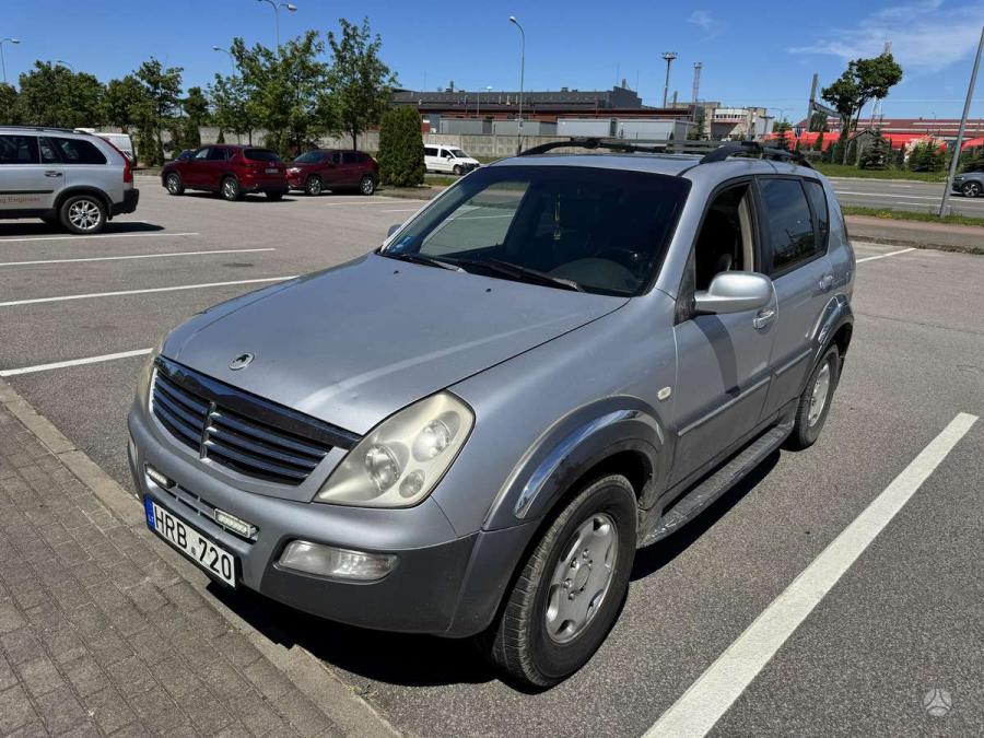 Pelēks SsangYong Rexton 2007 Klaipėda, ar dzinēja tilpumu 2.70 L un nobraukumu 270 tūkst. km par 2450 €, foto 1 vietnē AUTOMOTO.COM.LV