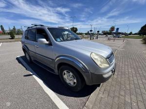 Pelēks SsangYong Rexton 2007 Klaipėda, ar dzinēja tilpumu 2.70 L un nobraukumu 270 tūkst. km par 2450 €, foto 4 vietnē AUTOMOTO.COM.LV