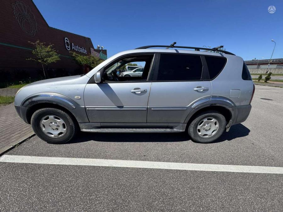 Pelēks SsangYong Rexton 2007 Klaipėda, ar dzinēja tilpumu 2.70 L un nobraukumu 270 tūkst. km par 2450 €, foto 8 vietnē AUTOMOTO.COM.LV