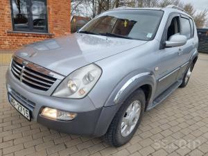 Pelēks SsangYong Rexton 2007 Rīga, ar dzinēja tilpumu 2.70 L un nobraukumu 185 tūkst. km par 2490 €, foto  vietnē AUTOMOTO.COM.LV