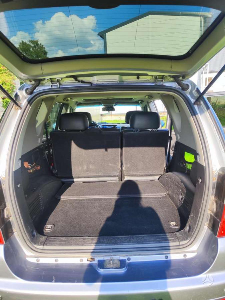 Pelēks SsangYong Rexton 2007 Kauņa, ar dzinēja tilpumu 2.70 L un nobraukumu 263 tūkst. km par 3200 €, foto 9 vietnē AUTOMOTO.COM.LV